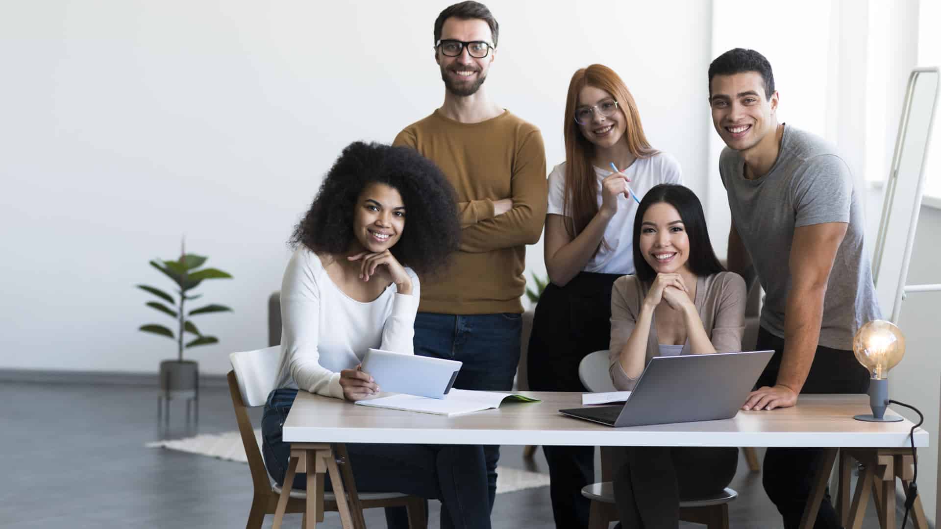 Que roles deben participar en el cx de una empresa para que sea exitosa ...